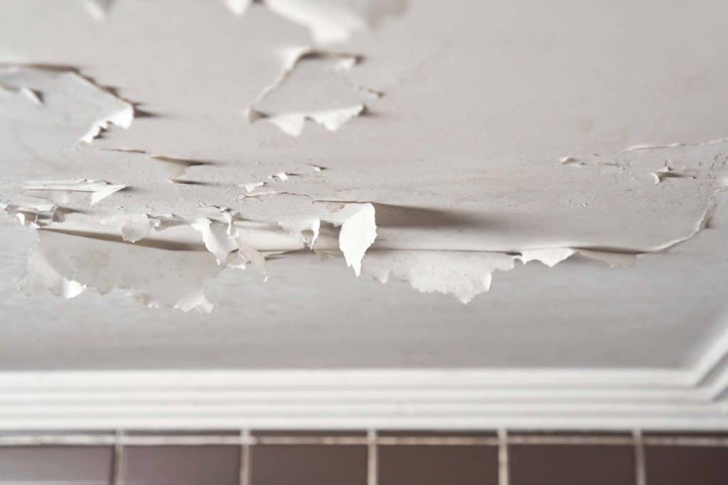 Moisture Condensation Stains on Ceiling [Causes + Fixes] | Home Repair Geek