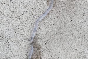What is Sanded Caulk? Here's Where and How to Use It | Home Repair Geek